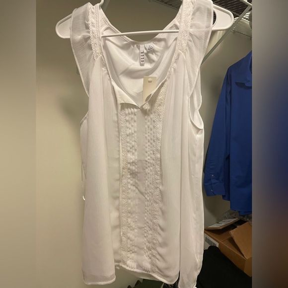 Elle | Tops | Elle White Sleeveless Blouse Xl | Poshmark